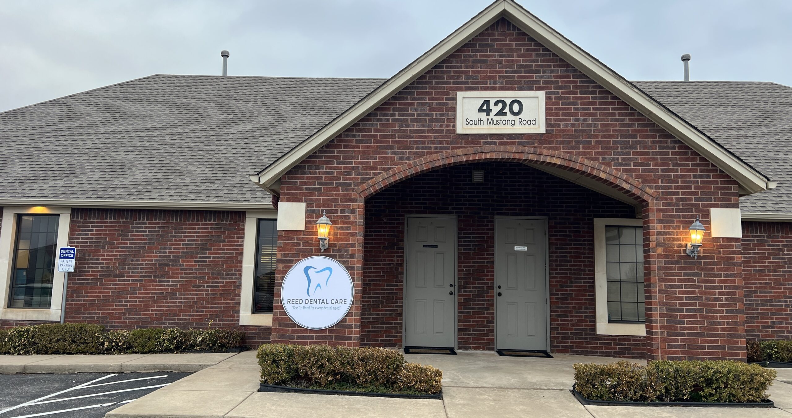 Contact Dr. William Reed III, DDS of Reed Dental Care